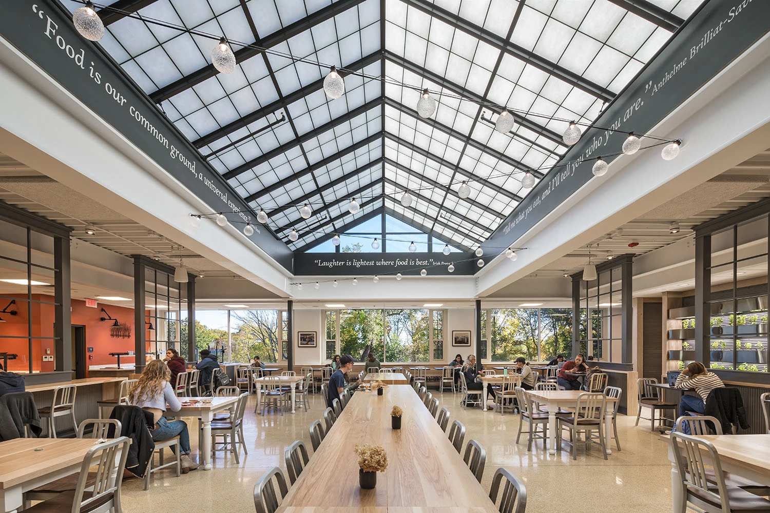 UConn Whitney Dining Hall – edmSTUDIO